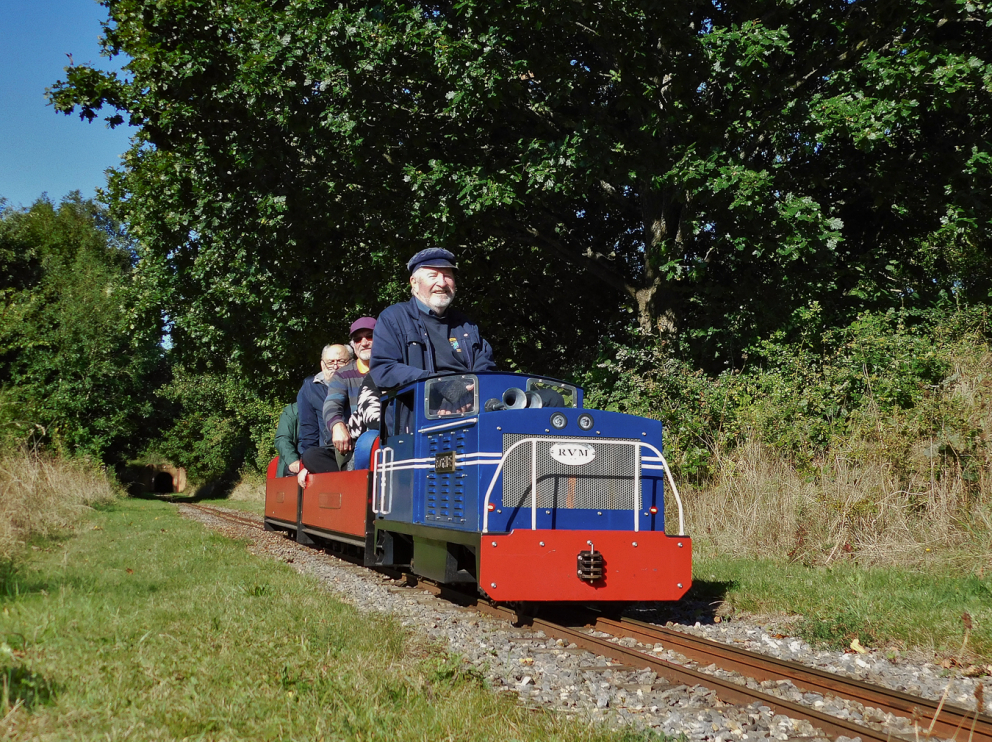 Internal Combustion & Electric Locomotives